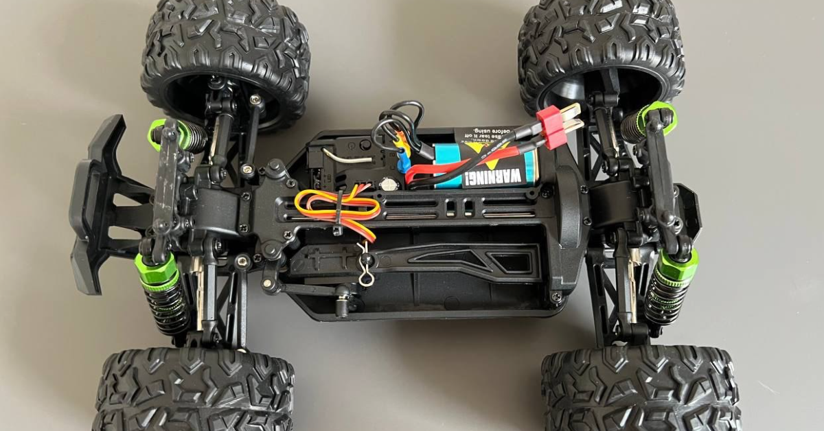 Deerc 300E RC Truck Review | Gagadget.com